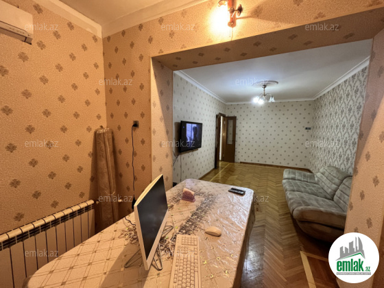 Satılır 3 otaqlı 70 m2 köhnə tikili Altes Plaza