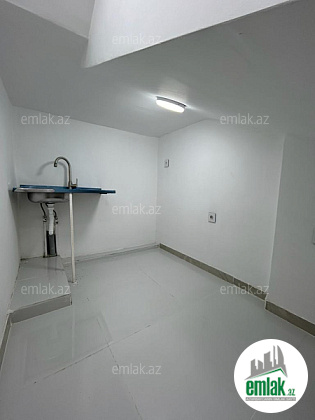 Satılır 1 otaqlı 21 m2 ofis Şah İsmayıl Xətai m.