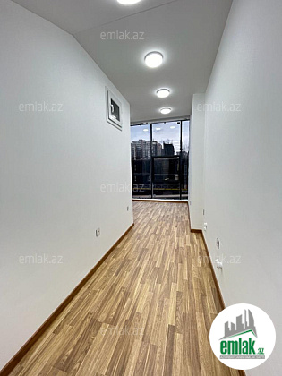 Satılır 1 otaqlı 21 m2 ofis Şah İsmayıl Xətai m.